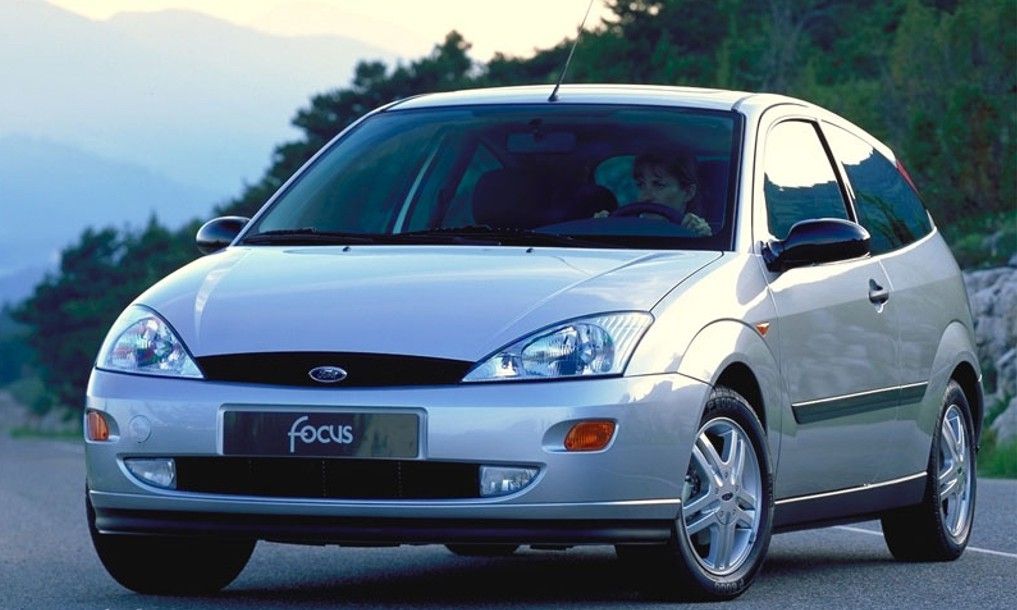 Whats that silver one in top left? : r/whatisthiscar