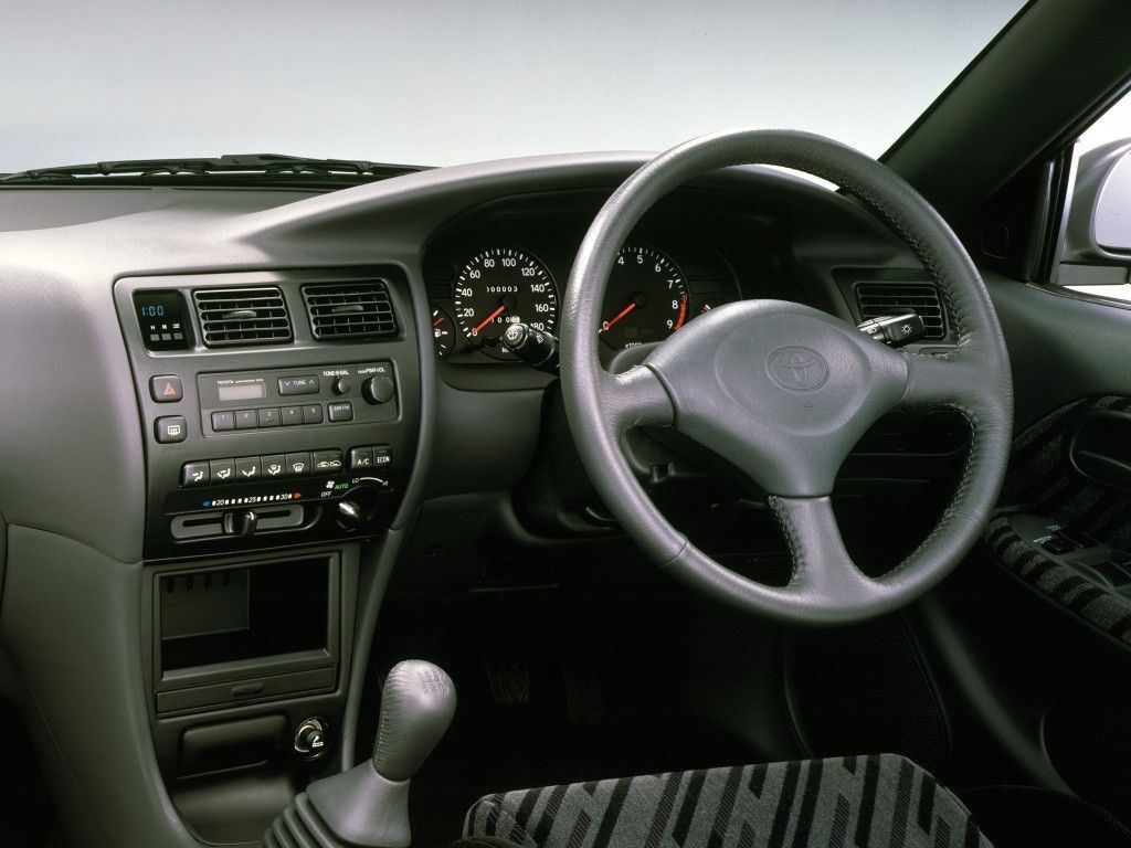 Toyota Corolla 1995 Interior