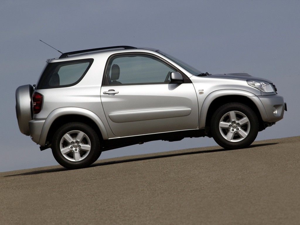 Toyota RAV4 (XA20) Mk2 review, problems, specs | DriveMag Cars