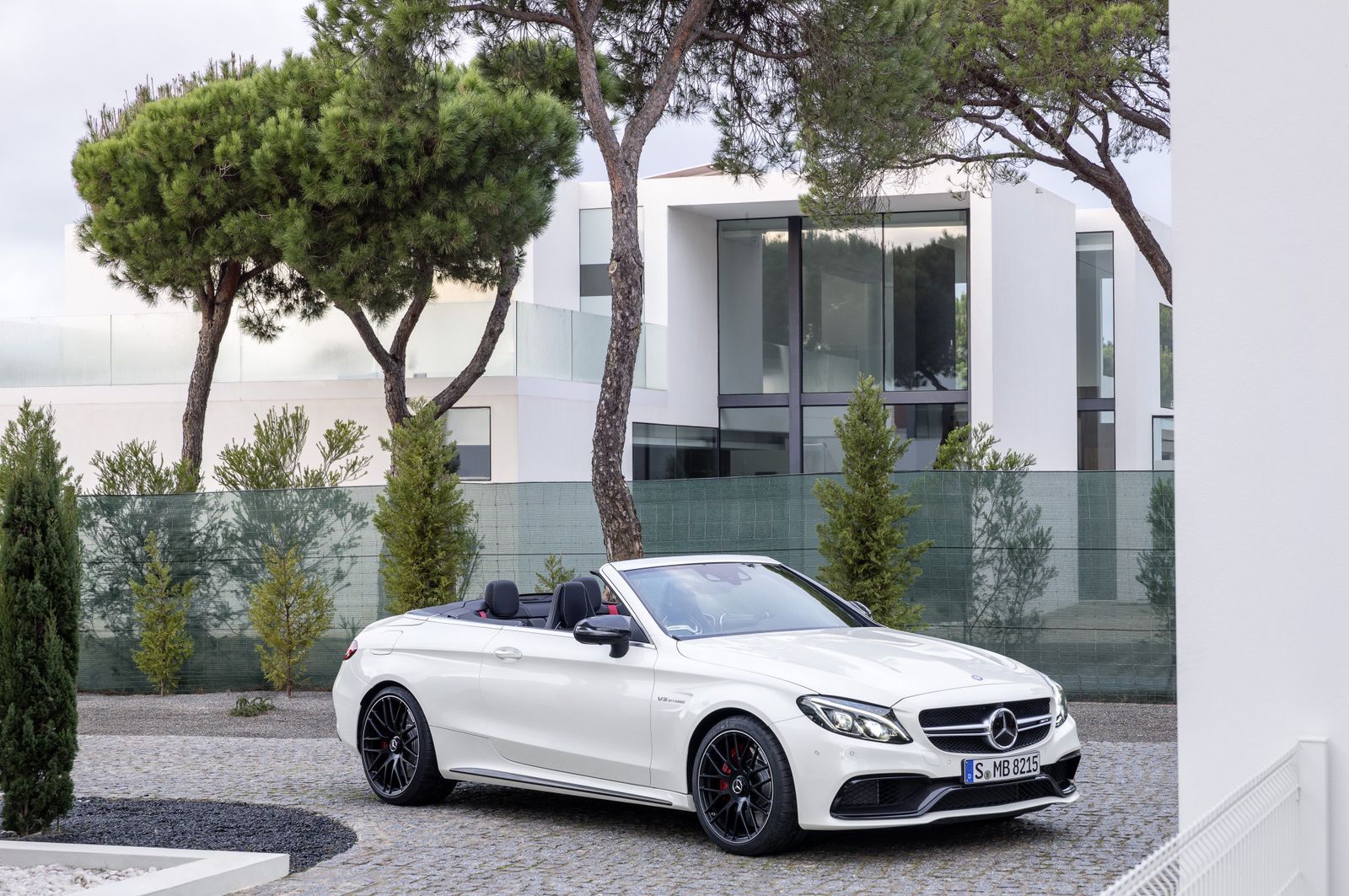 Mercedes-AMG C63 Cabriolet Is a Drop-Top C-Class Gone Wild | DriveMag Cars