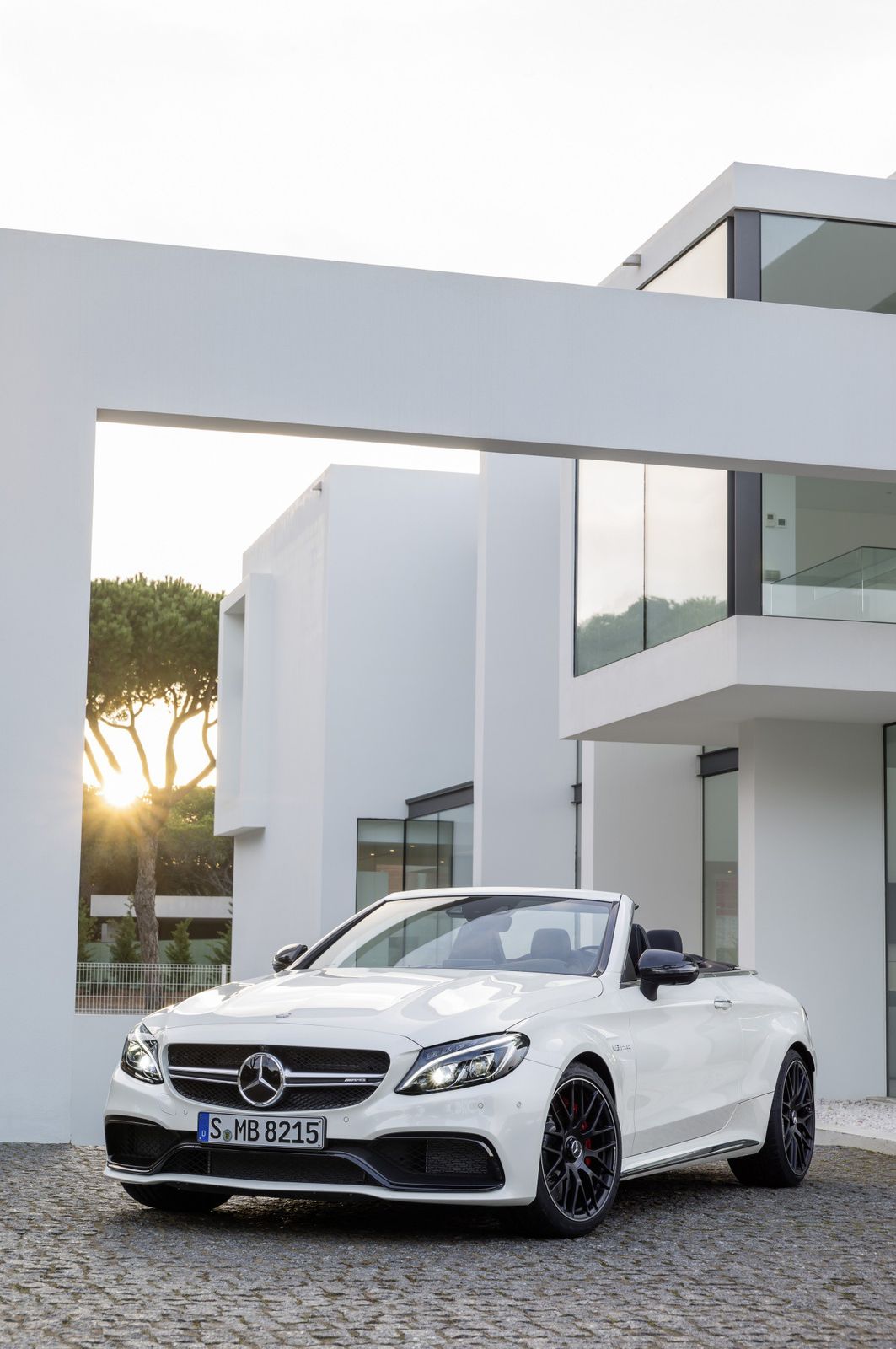 Mercedes-AMG C63 Cabriolet Is a Drop-Top C-Class Gone Wild | DriveMag Cars