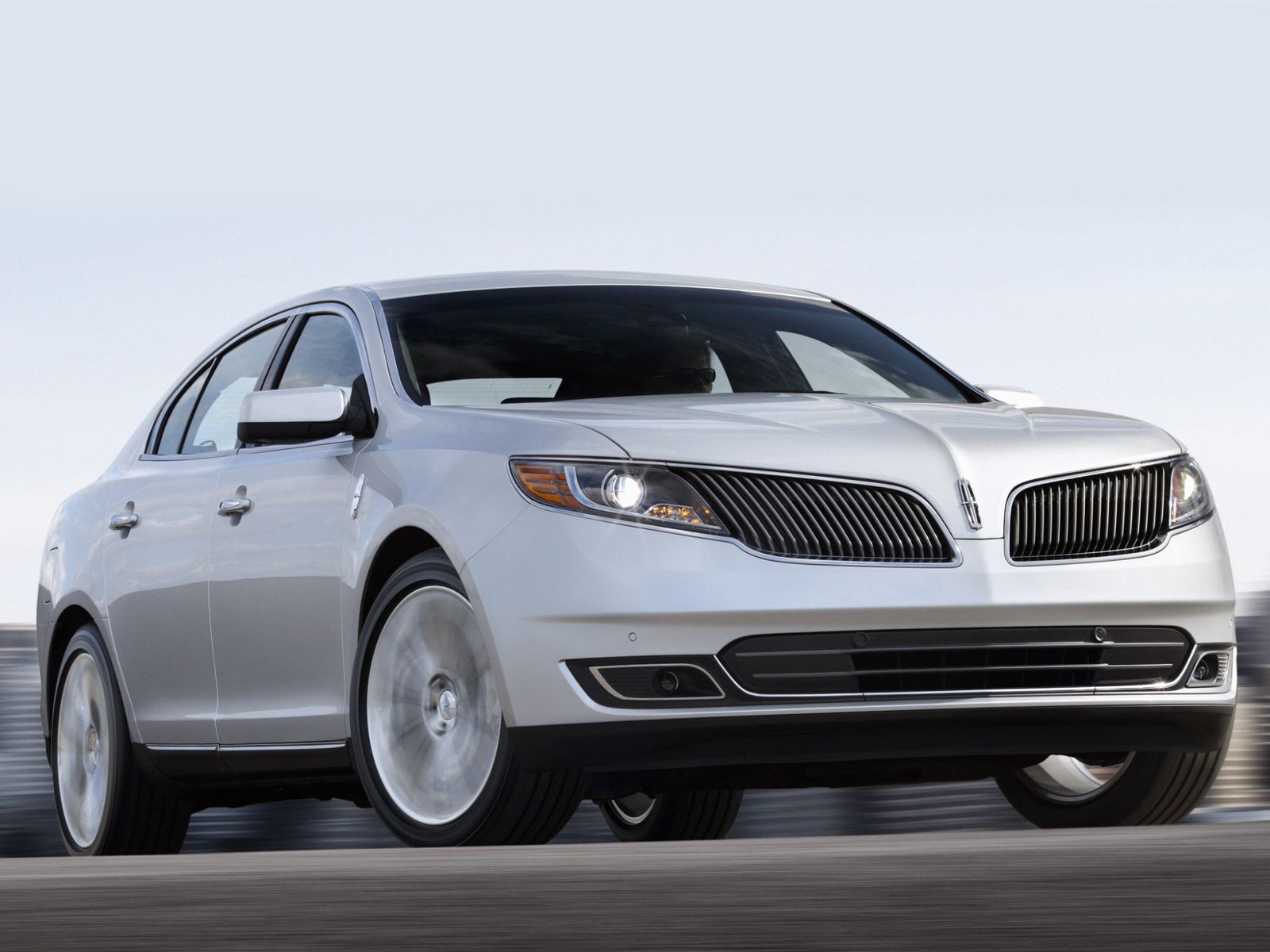 Lincoln MKS (2008–2016): Review, Problems, Specs | DriveMag Cars