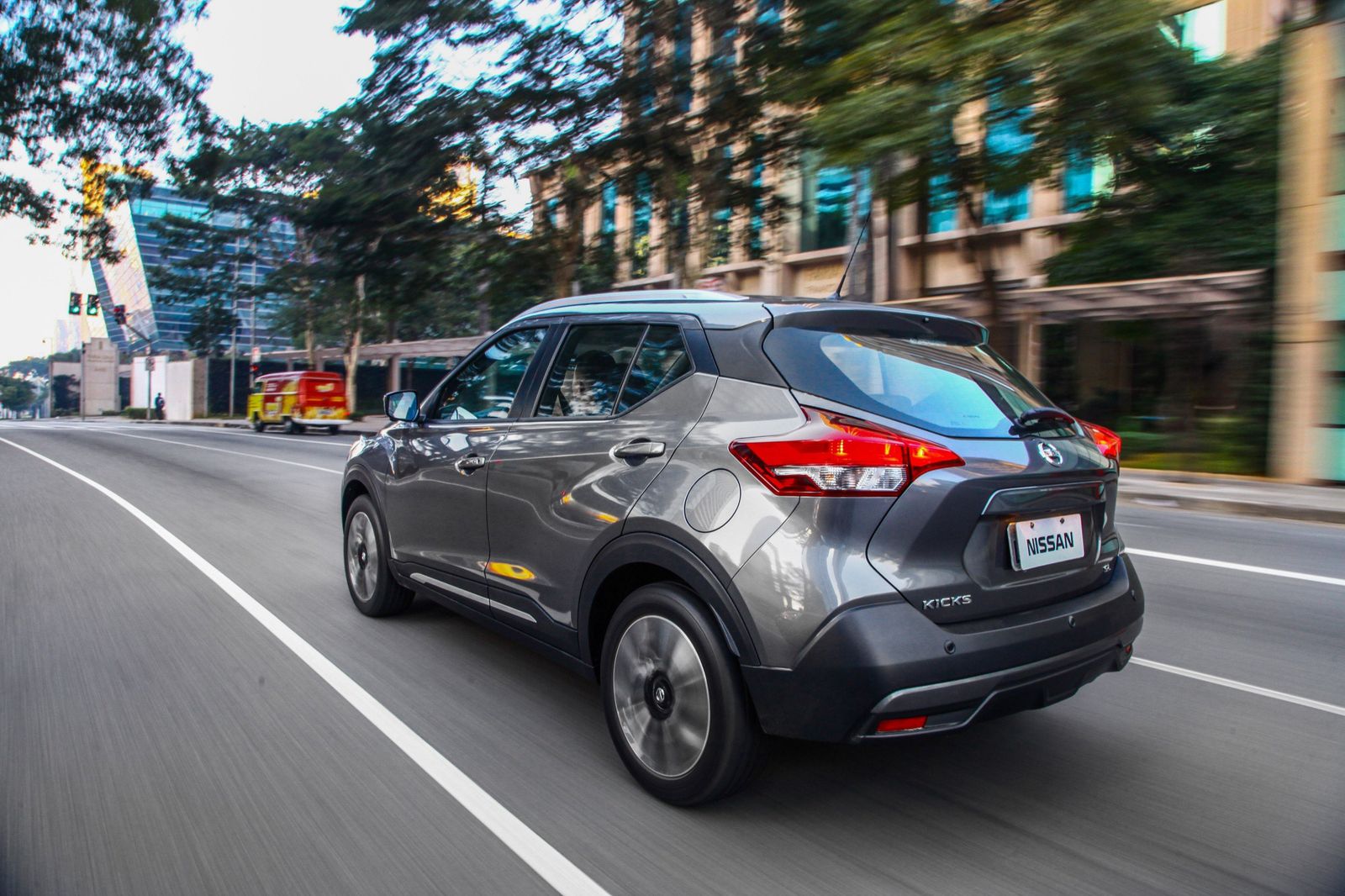 All-New Nissan Kicks Crossover Debuts in Mexico with $14,500 Price Tag ...