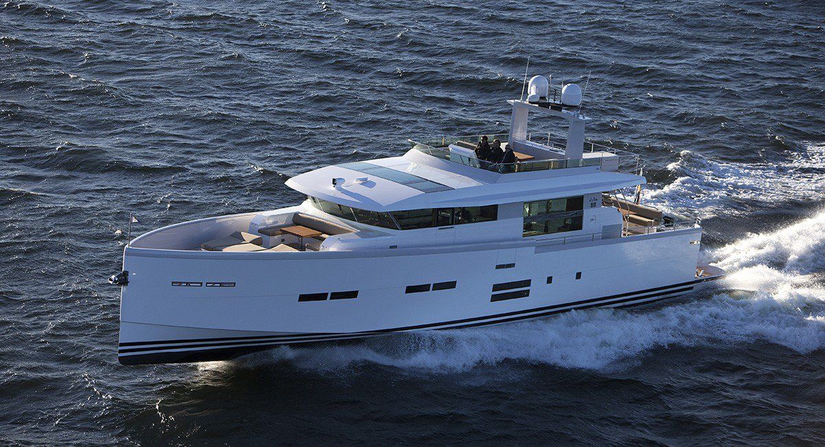 Delta Powerboats Flagship Is Made Entirely in Carbon