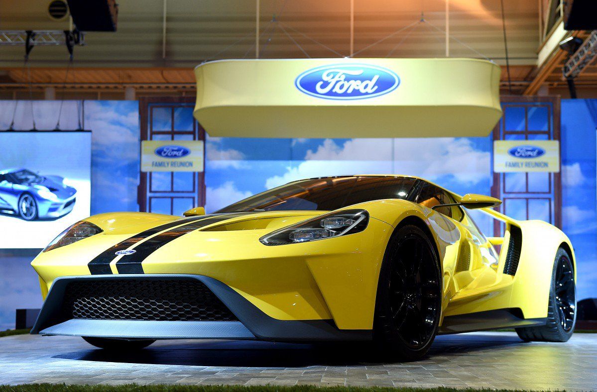 New EcoBoost-Powered Ford GT Is Less Efficient than Supercharged V8 P...
