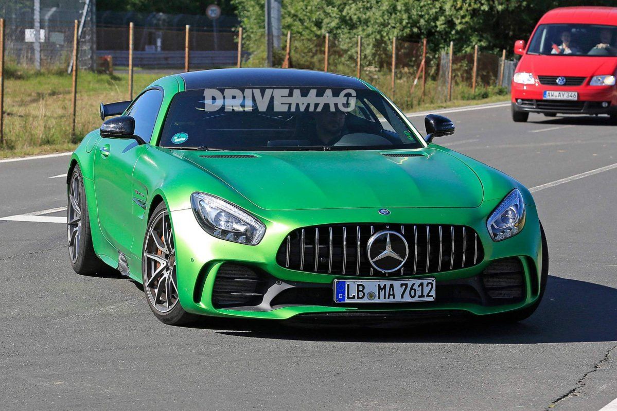 Street-legal 2018 Mercedes-AMG GT4 comes out to play