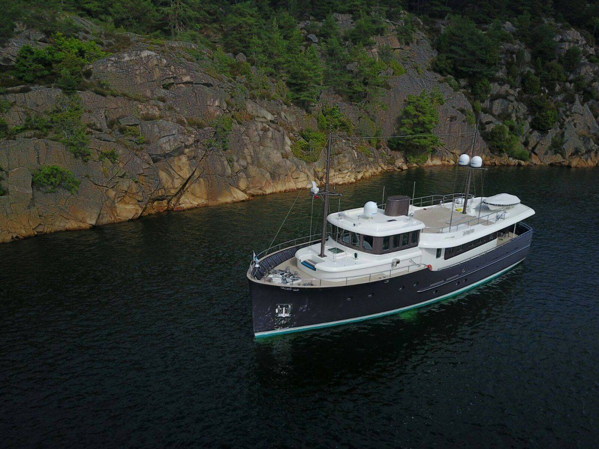 Hartman Livingstone 24 is a 1930s style explorer yacht