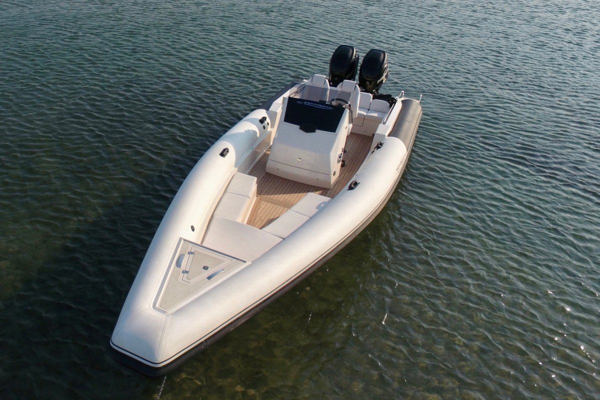 Technohull SV909 is a nine-meter performance RIB