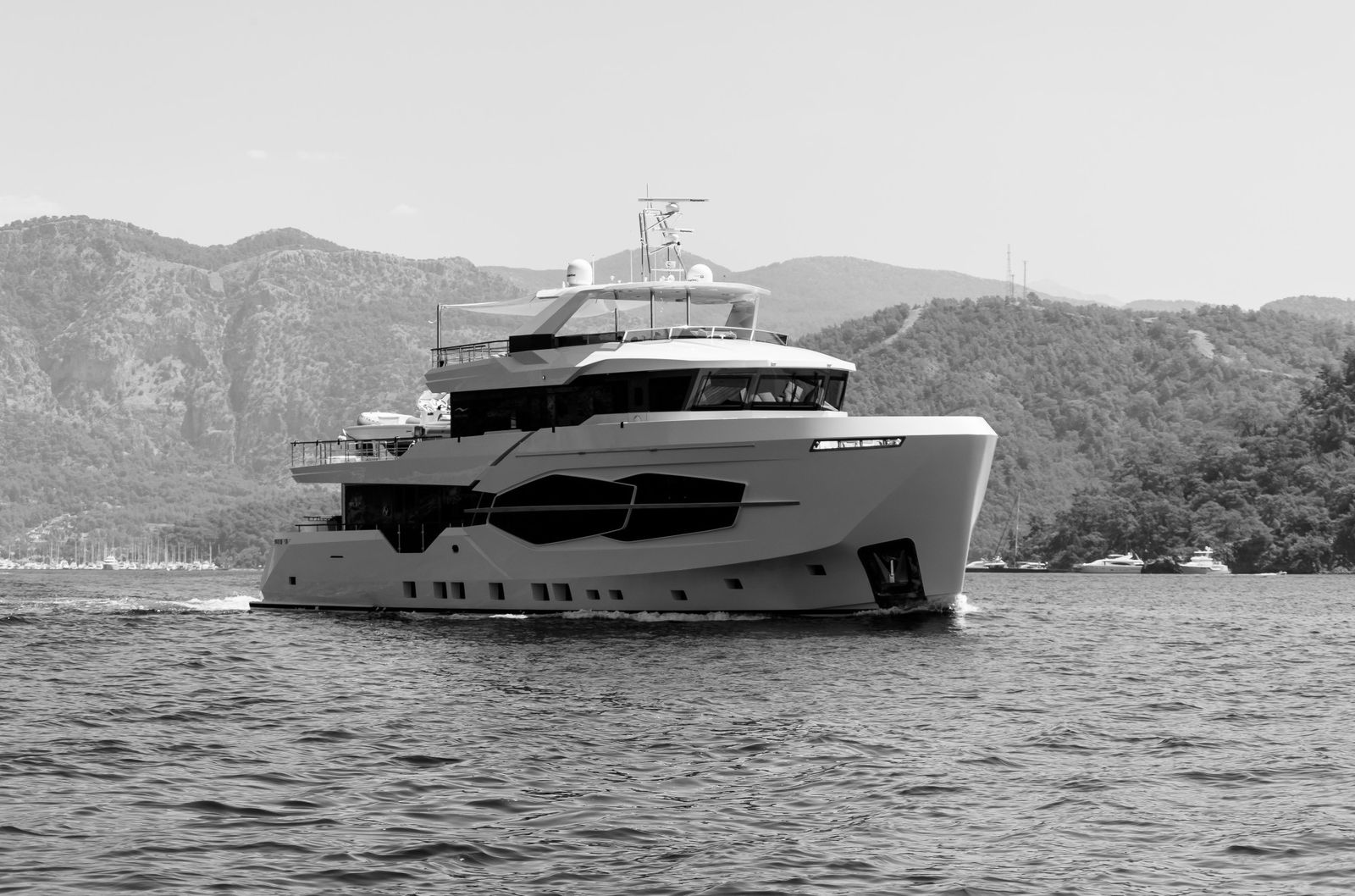The first hull in the Numarine 32XP series is named M/Y Marla ...