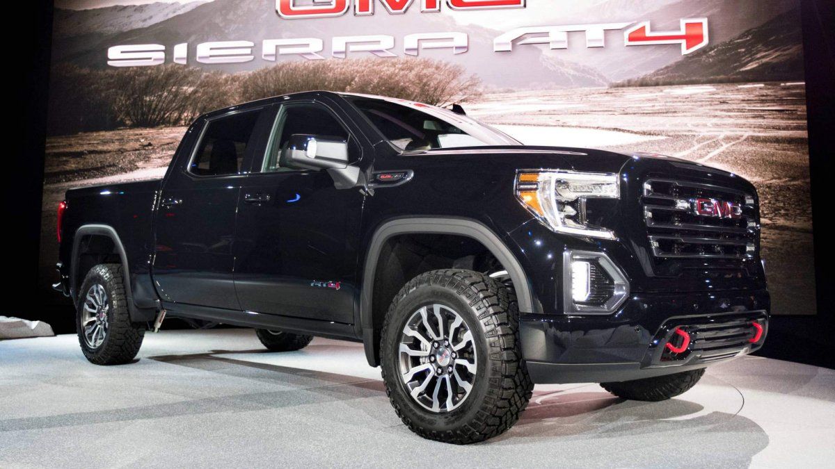 2019 GMC Sierra AT4 off-road pickup truck unveiled