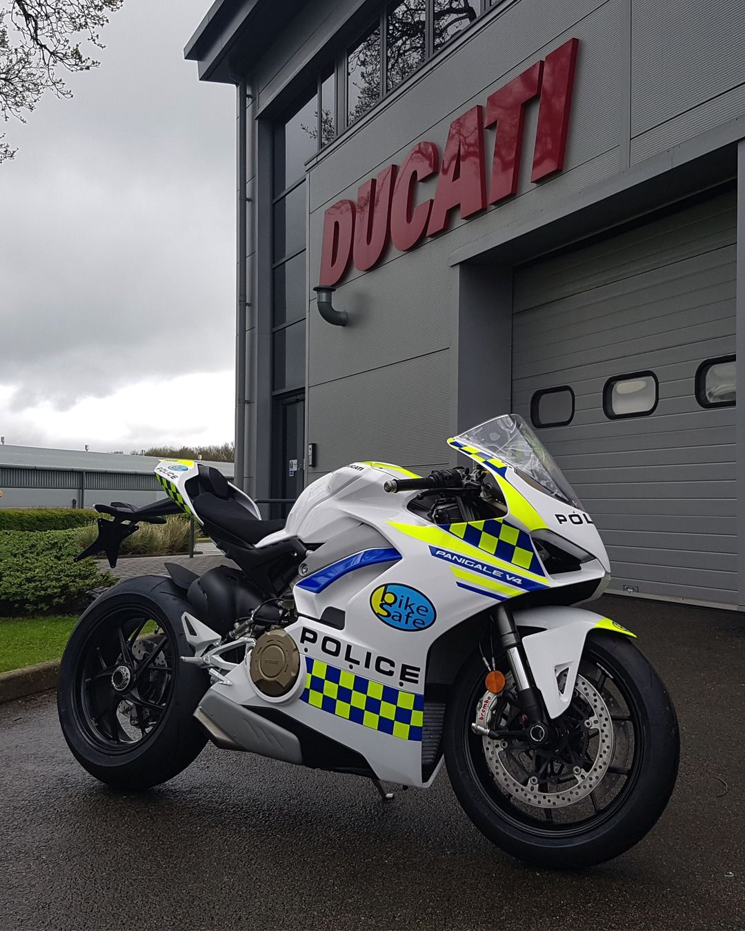 Hottest Police Motorcycles Around the World